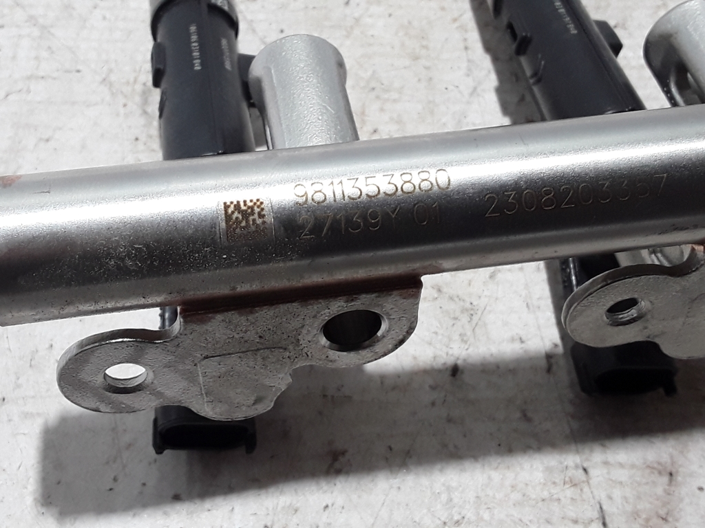Used Peugeot 2008 High pressure fuel route 9811353880