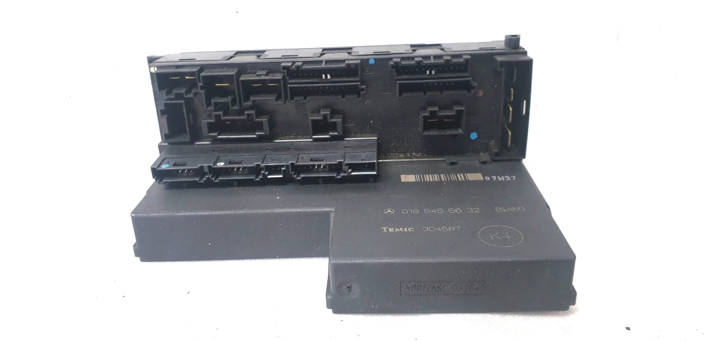 Used Mercedes Benz E-Class Control panel 019 545 56 32