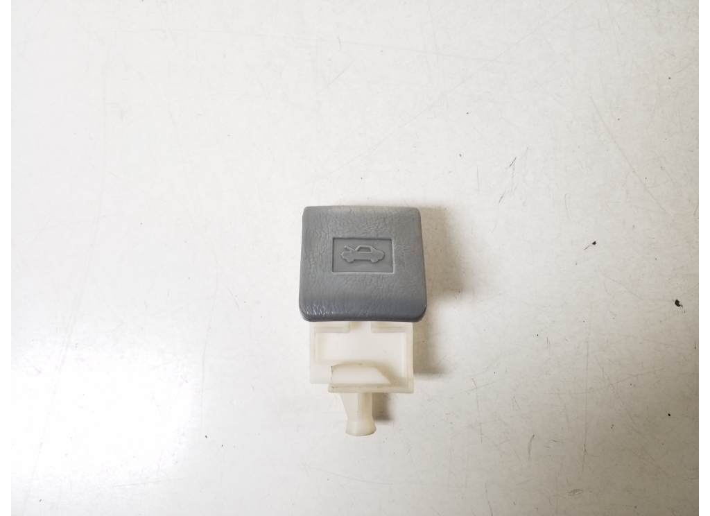 Used TOYOTA Hilux Engine cover opening handle in the passenger ...