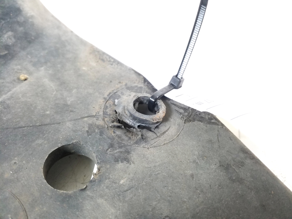 Used TOYOTA Hilux Air deflector cooling radiator 53294-0K011