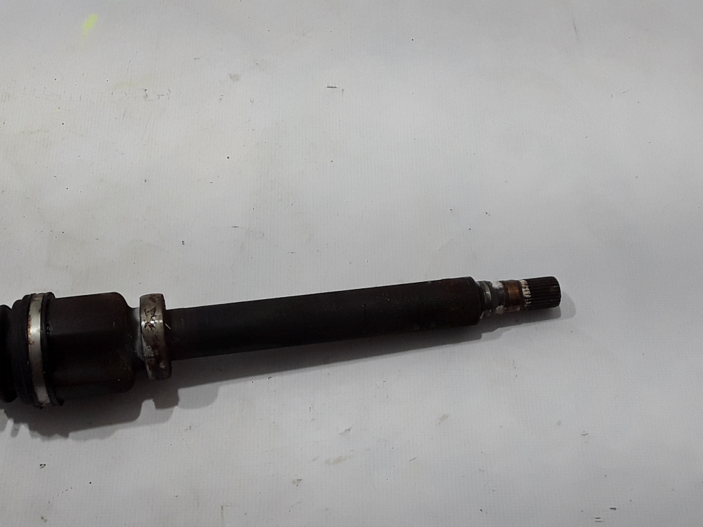 Used VOLVO V50 Half axle front and its details 36001181