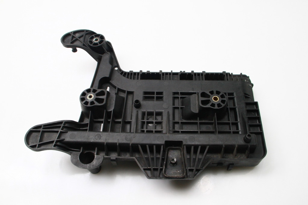 Used Volkswagen Passat Battery holder 1K0915333H