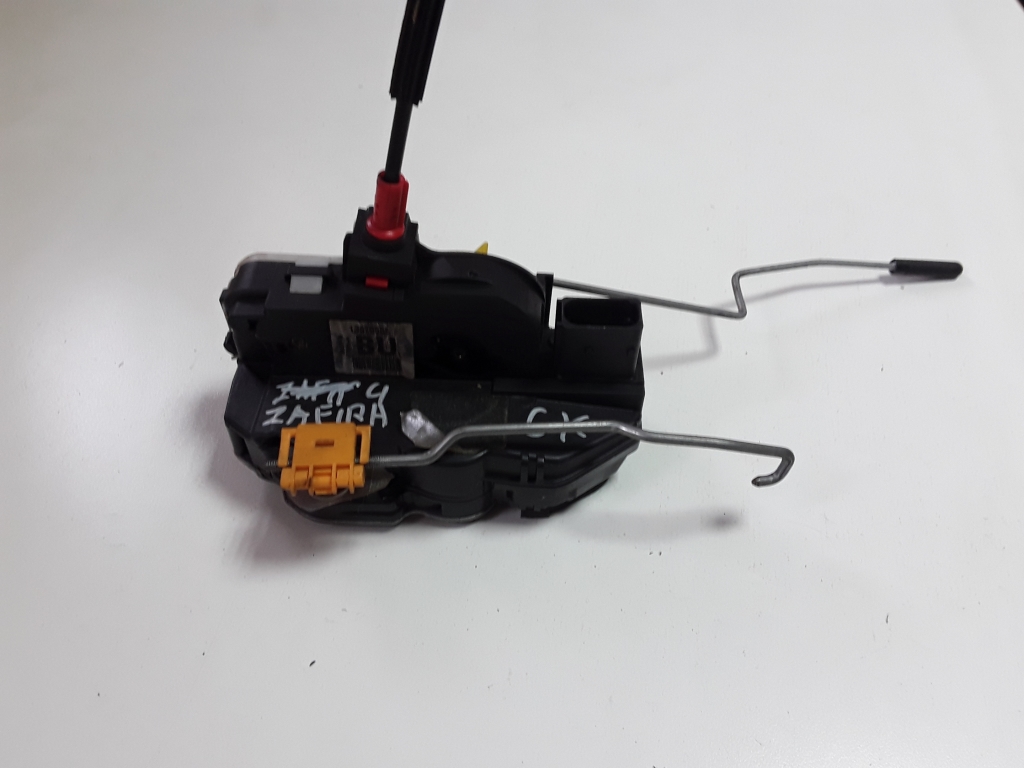 Used Opel Zafira Rear side door lock 13579555