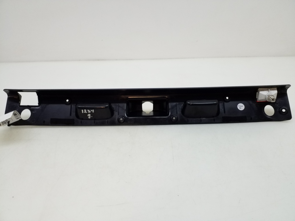 Naudotas Mercedes Benz S-Class Bagažinės dangčio išmušimo kita detalė ...