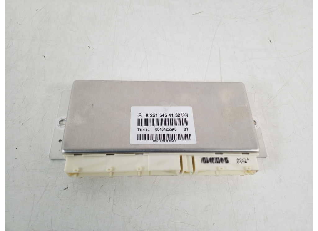 Used Mercedes Benz R-Class Control panel A2515454132