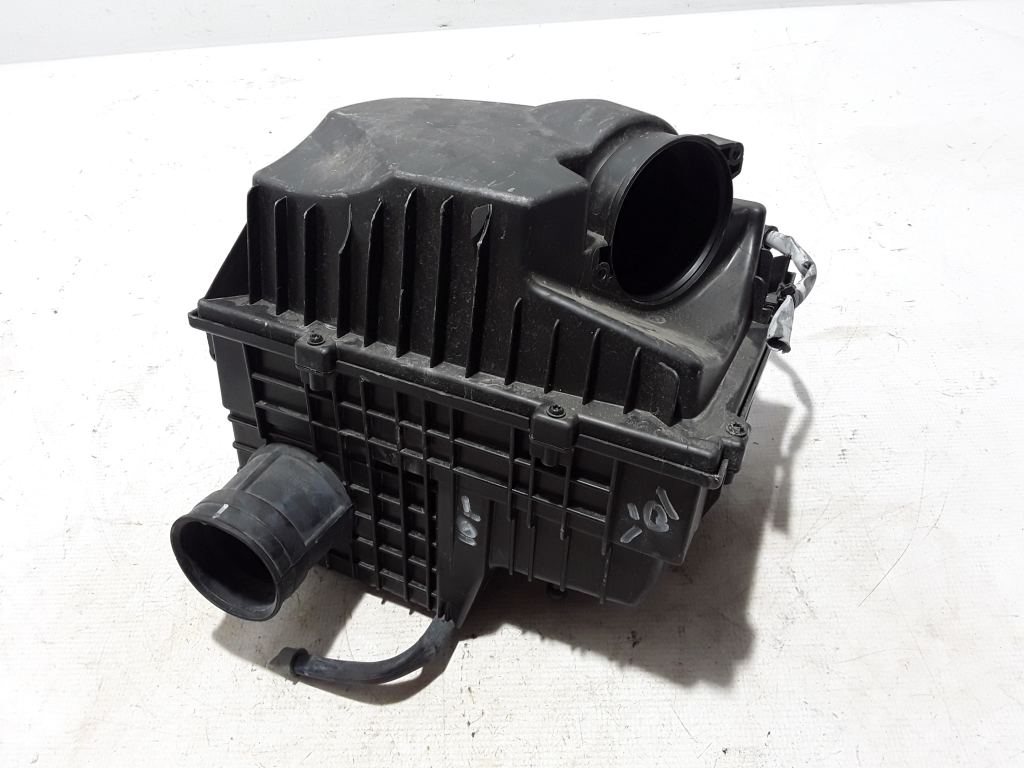 Used RENAULT Master Air filter housing 165008632R