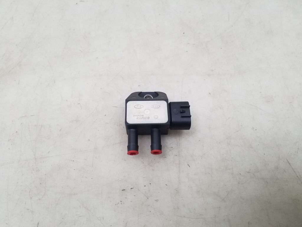 Used Kia Optima Air pressure sensor 392102F600