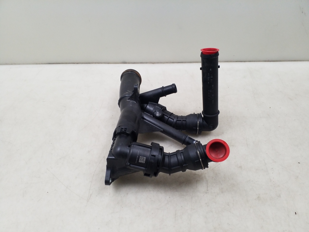 Used Skoda Kodiaq Thermostat housing 04L121026AE
