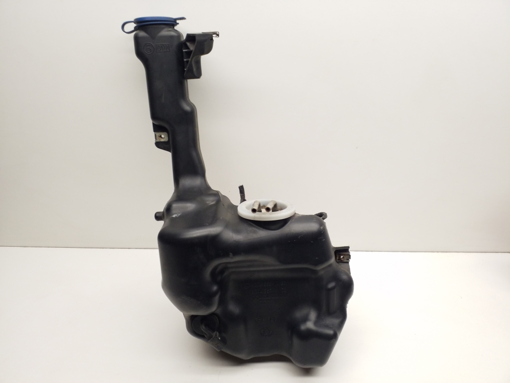 Naudotas Mercedes Benz E-Class Langų apiplovimo bakelis priekinis ...