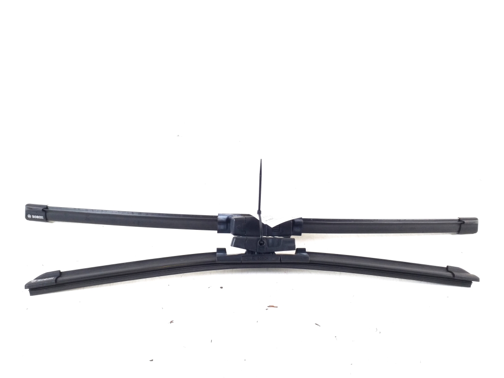 Used Mercedes Benz GLK-Class Windshield wiper blades A2048203800