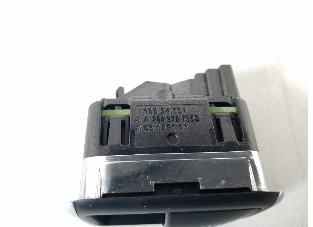 Used Mercedes Benz GLK-Class Front door glass switch A2048707358