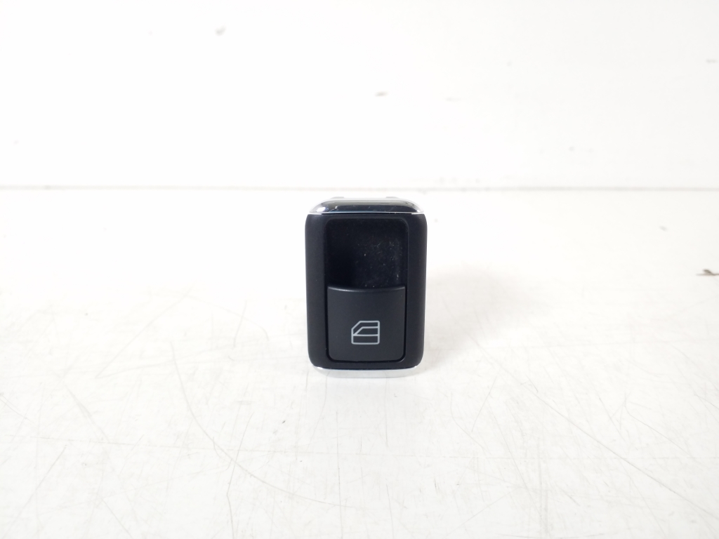 Used Mercedes Benz GLK-Class Rear side door glass switch A2048707358