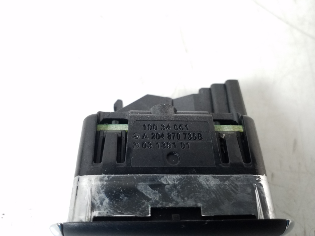 Used Mercedes Benz GLK-Class Rear side door glass switch A2048707358