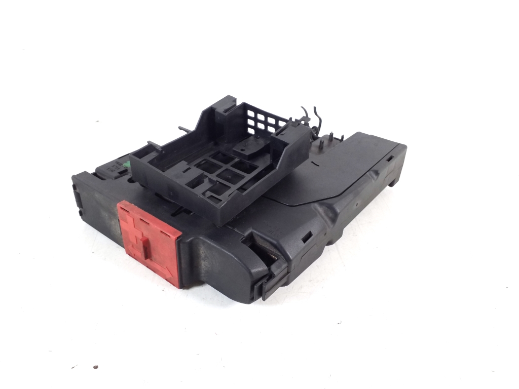 Naudotas Mercedes Benz GLK-Class Saugiklių blokai A2075401550