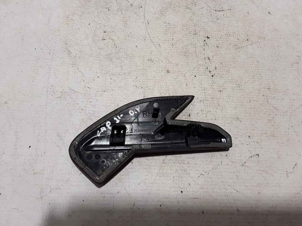 Naudotas RENAULT Captur Priekinio sparno juosta 990423043R