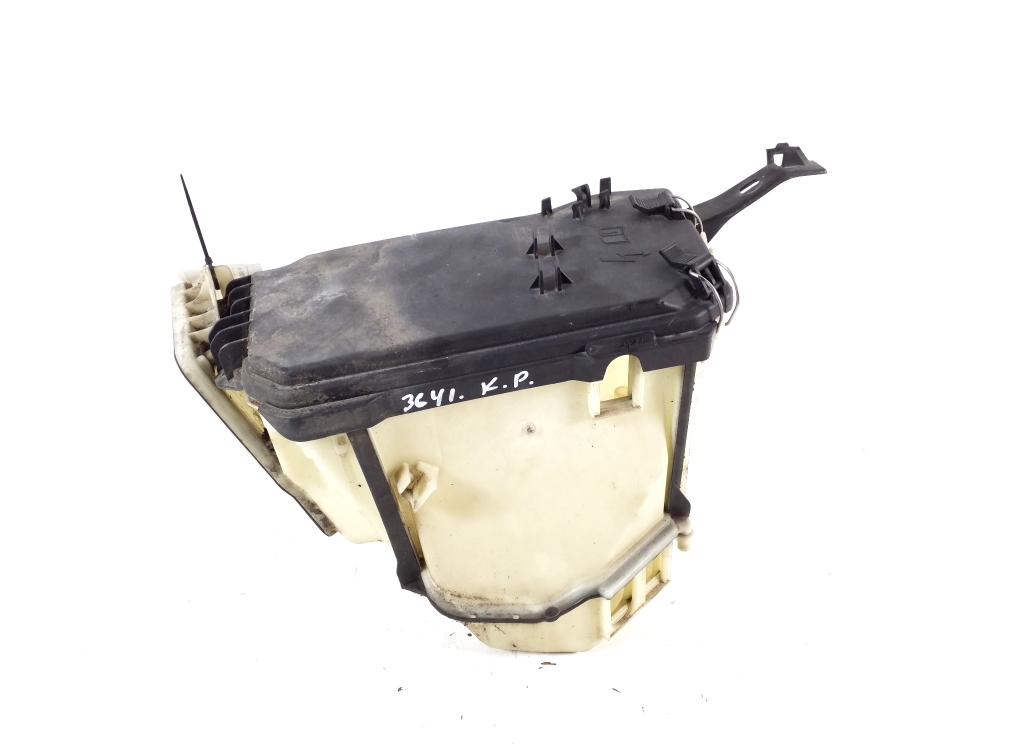 Used Mercedes Benz GLK-Class Fuse box housing under the hood A2045400024