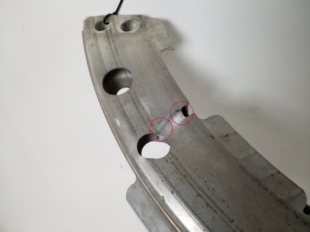 Used Mercedes Benz C-Class The middle part of the front frame A2056203201