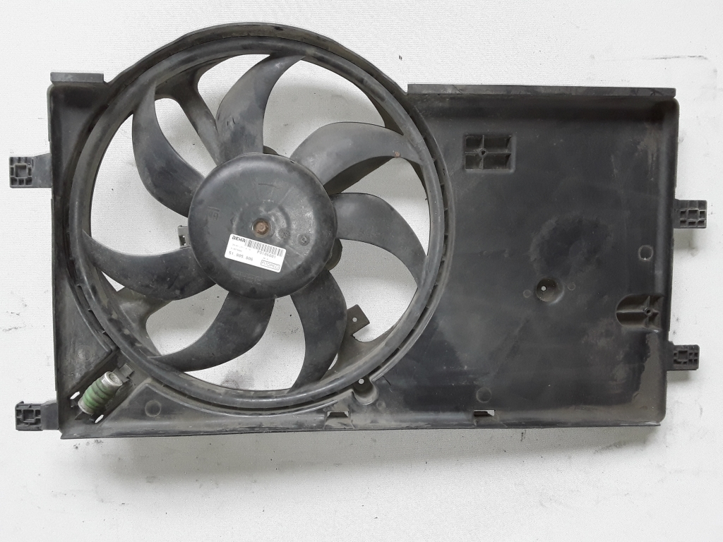 Used Peugeot Bipper Cooling fan and its parts P9106001
