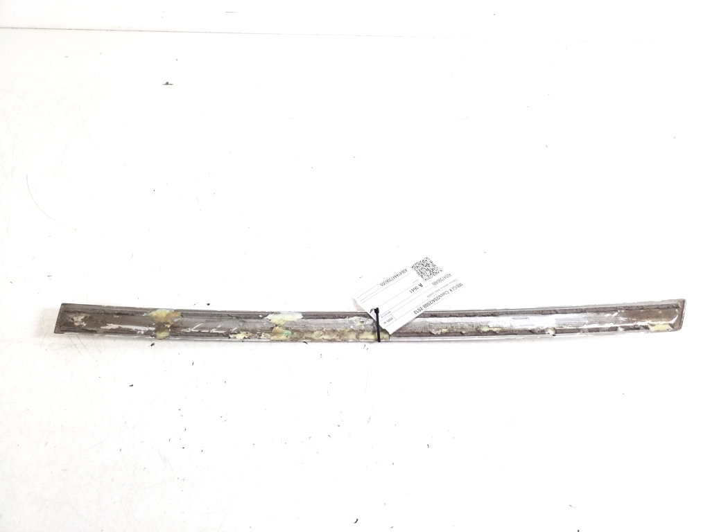 Used Mercedes Benz GLK-Class Rear side door strip A2047300480