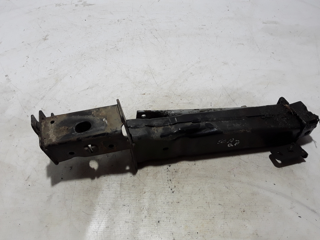 Used RENAULT Scenic Front cross member bracket 758241437R
