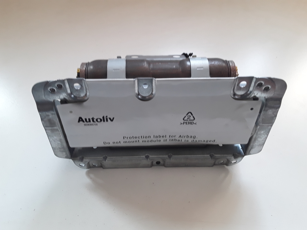 Naudotas Land Rover Freelander Oro pagalvė keleivio panelės 6G9N042A94DD