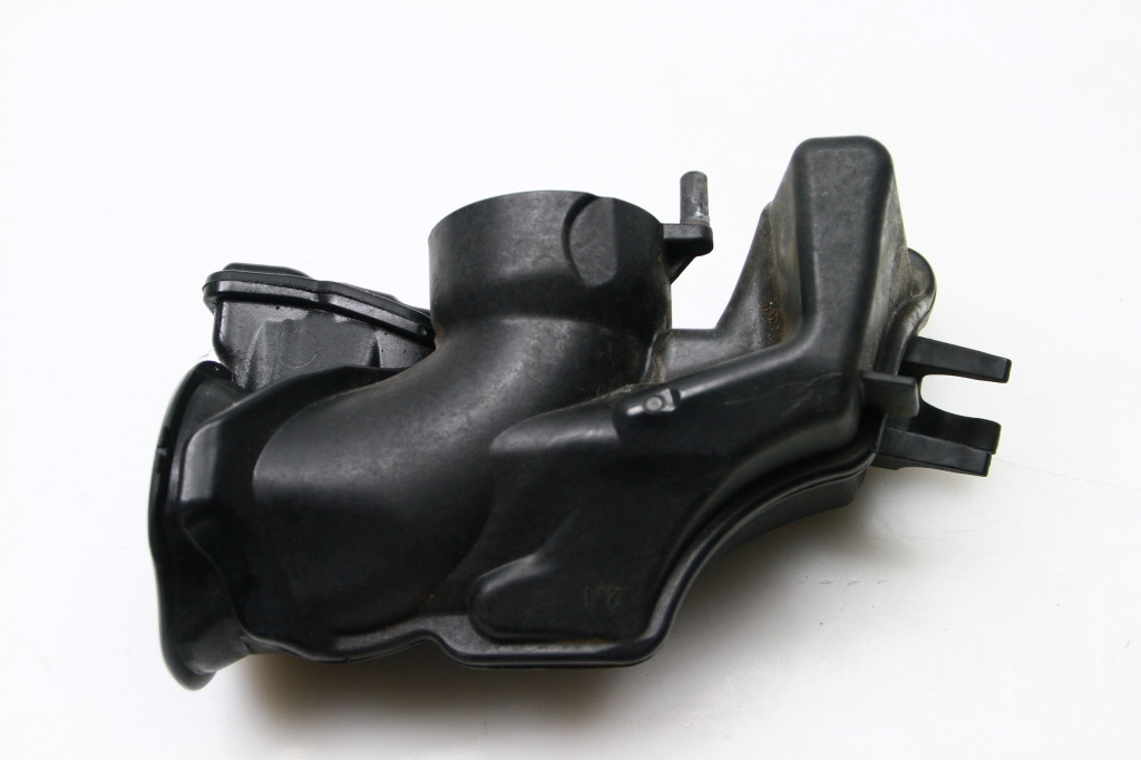 Naudotas Volkswagen Up Turbinos aušinimo vamzdis 04C129656L