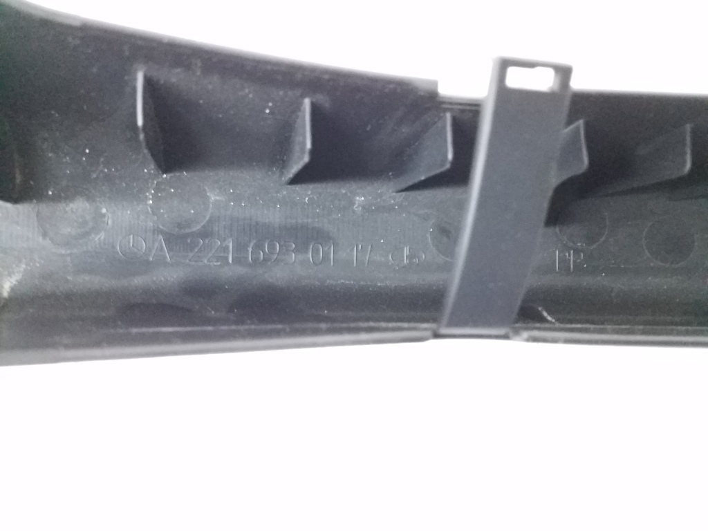 Used Mercedes Benz S-Class Trunk lid hinge trim A2216930117