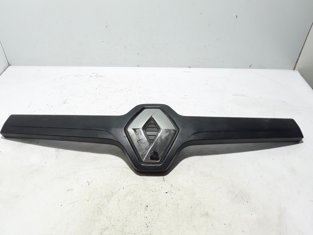 Used RENAULT Trafic Front grille 848216441R