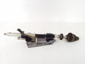 Used Mercedes Benz E-Class Steering wheel and its details A2124602316