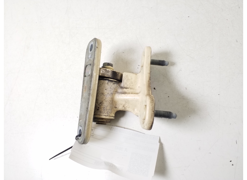 Used Mercedes Benz E-Class Front door lower hinge A2047201737