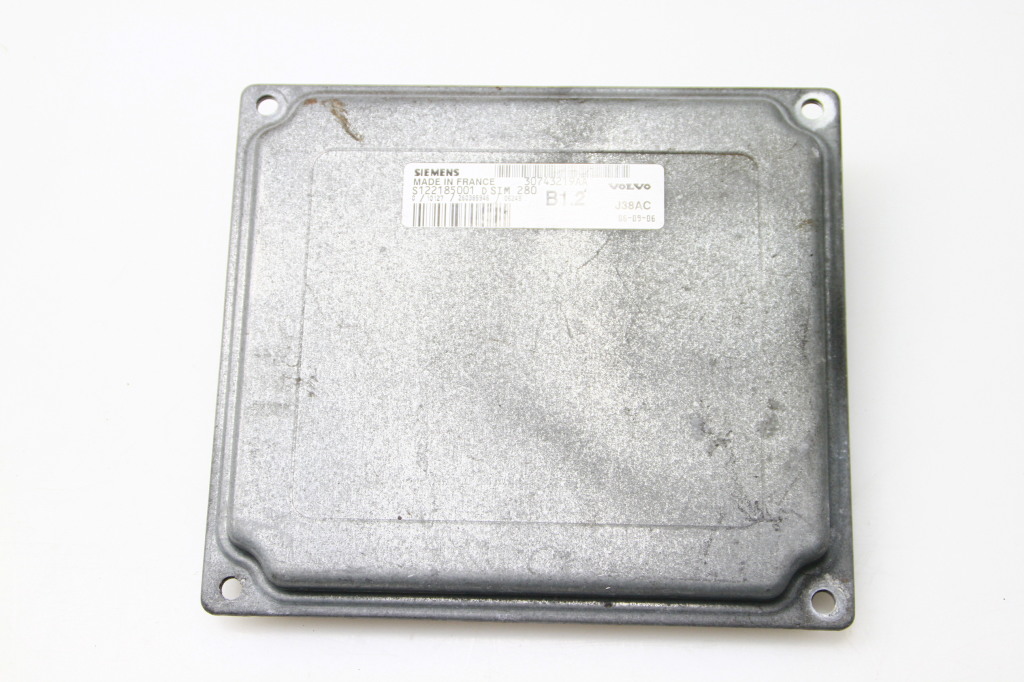 Used VOLVO S40 Engine computer 30743219AA
