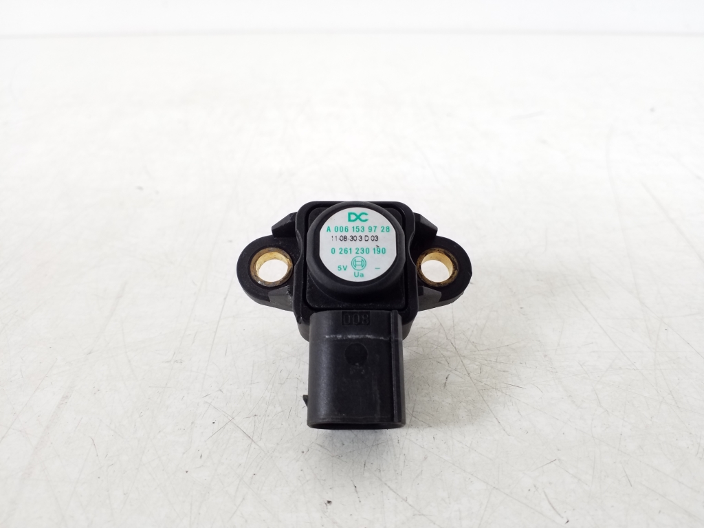 Used Mercedes Benz CLS-Class Air pressure sensor A0061539728