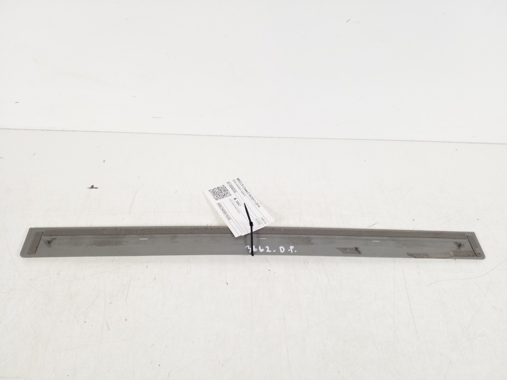 Used Mercedes Benz CLS-Class Inner threshold trim A2126860936
