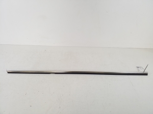 Naudotas Mercedes Benz CLS-Class Priekinio sparno juosta A2186900762