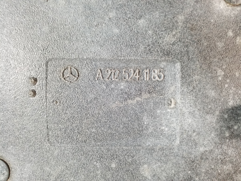 MERCEDES-BENZ CLS-Class C218 (2010-2017) Engine Cover A2125241185 ...