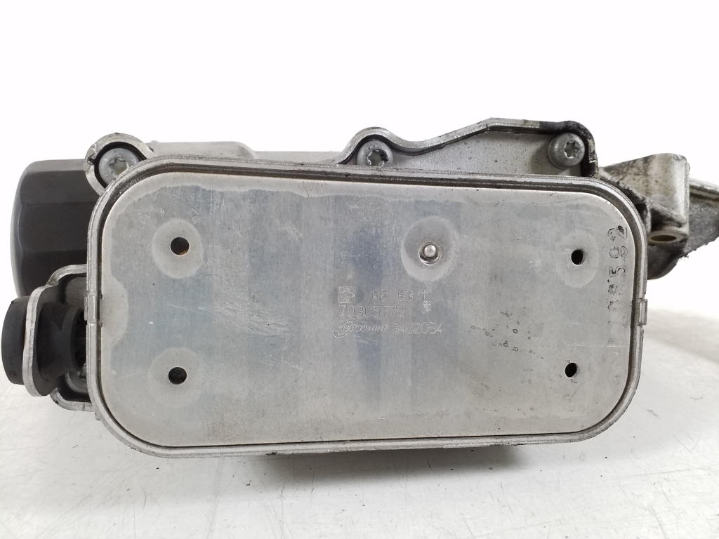 Used Mercedes Benz CL-Class Oil filter housing A2721800210