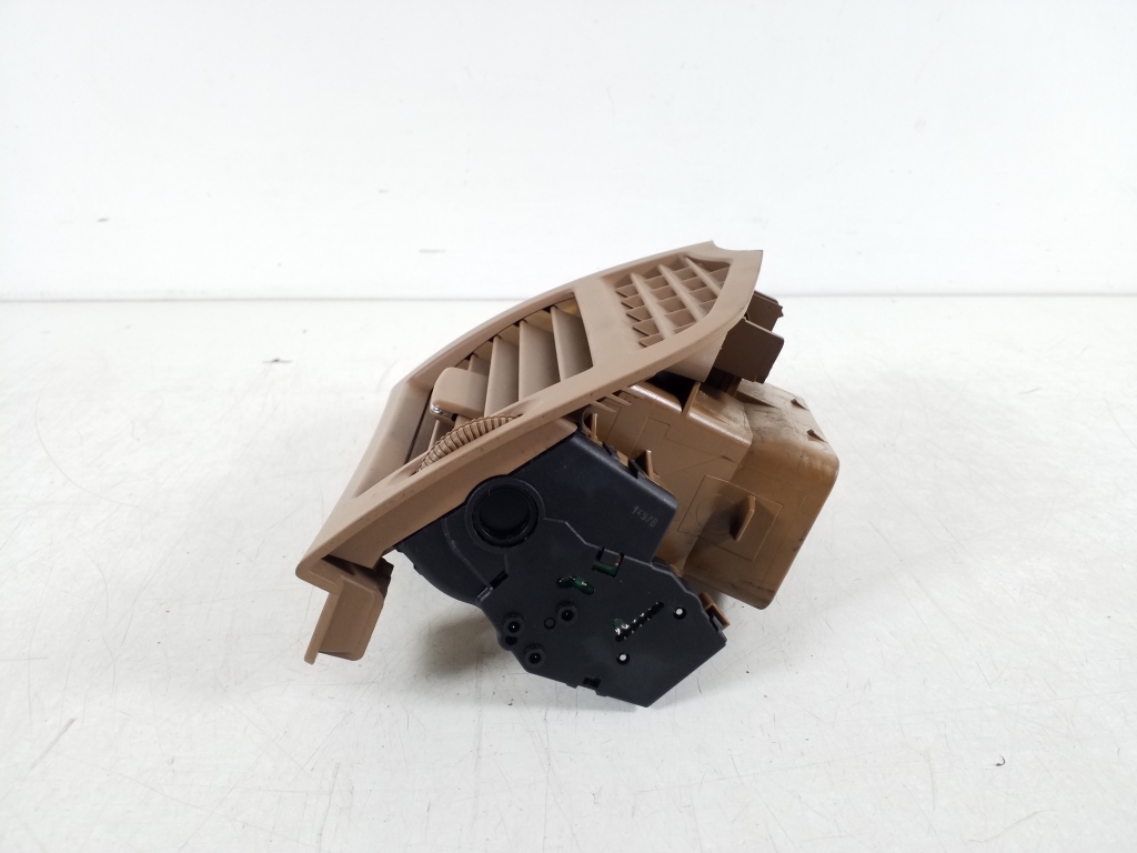 Used Mercedes Benz CL-Class Interior panel ventilation grilles A2218300154