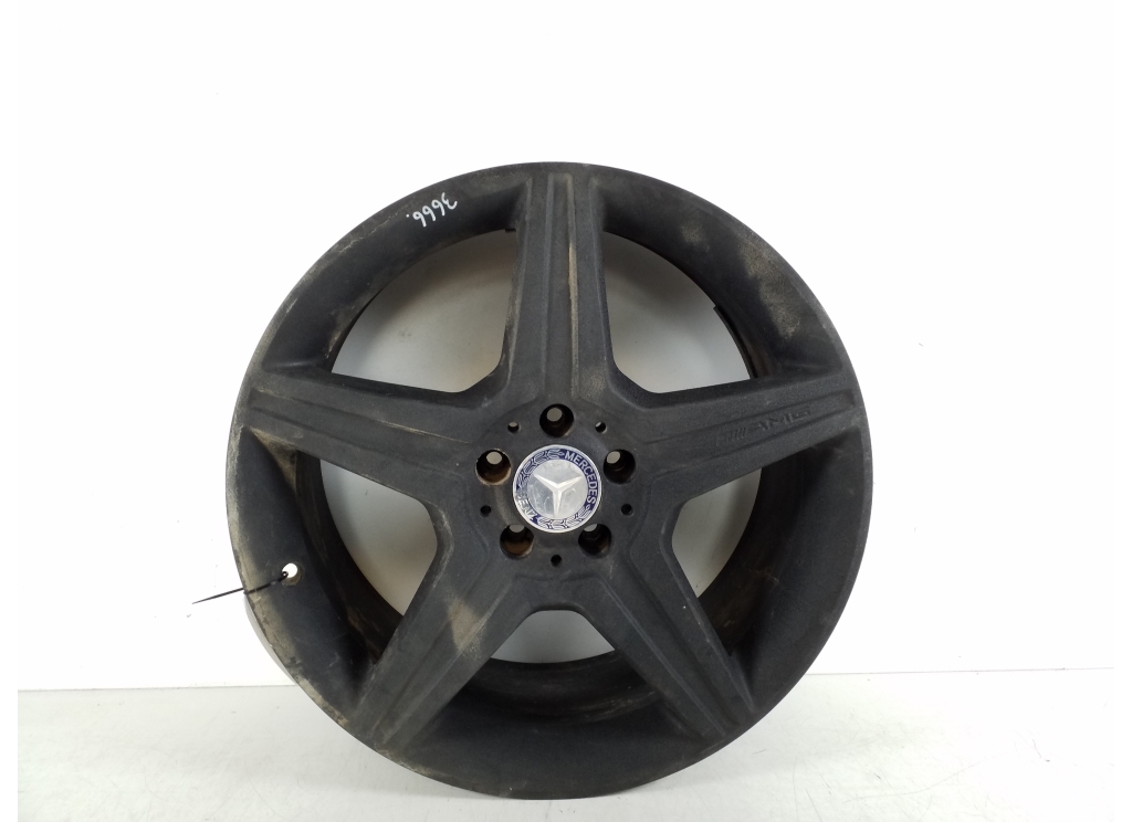 Used Mercedes Benz CL-Class Rim A2214016002