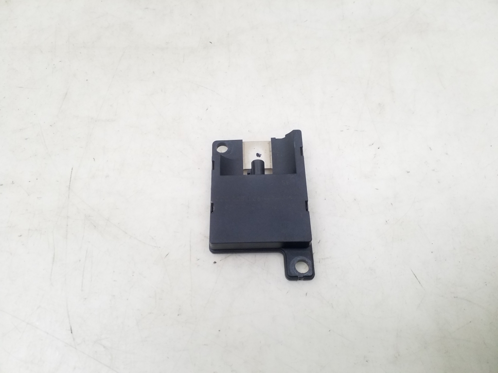 Used BMW 5 SERIES Antenna amplifier 6928461