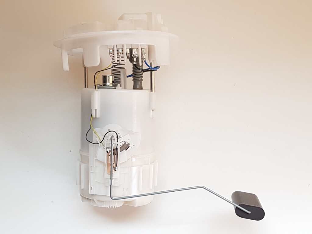 Used Citroen C3 Fuel pump in the tank 9674466680