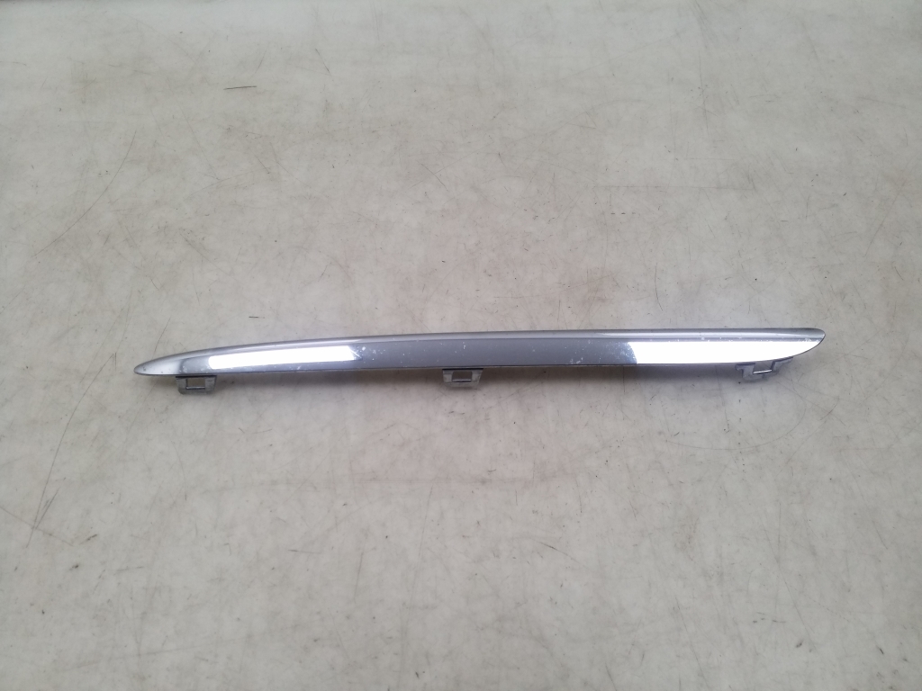 Used Mercedes Benz A-Class Front grille chrome A1778881300