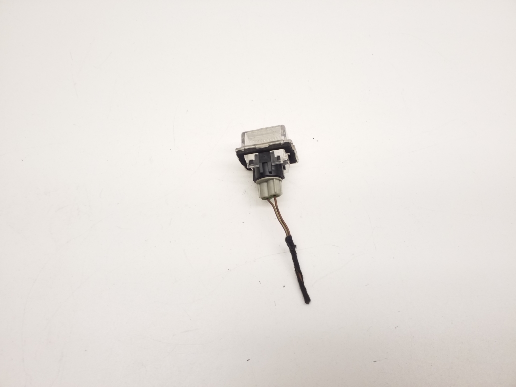 Used Mercedes Benz E-Class Number plate light bulbs A2218200456