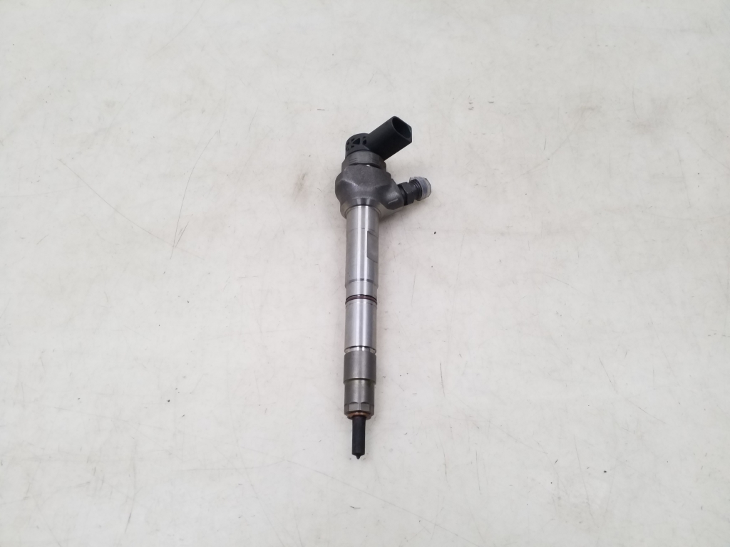 Used AUDI A3 Fuel injector 04L130277AC