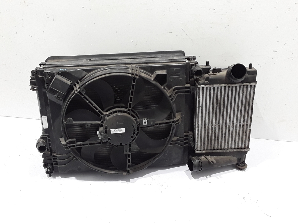 Used RENAULT Megane Radiator set and its details