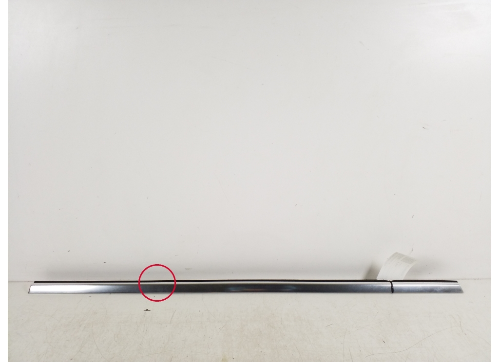 Used Mercedes Benz B-Class Rear side door strip to glass outer A2467350182
