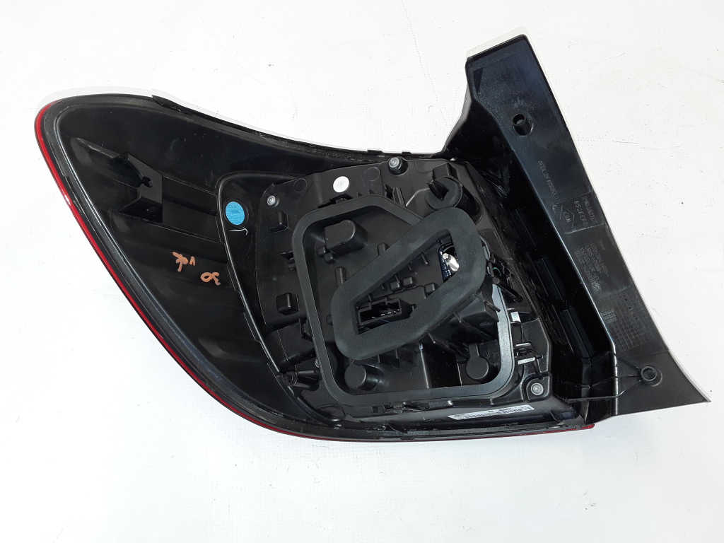 Used Dacia Sandero Rear corner lamp 265506147R