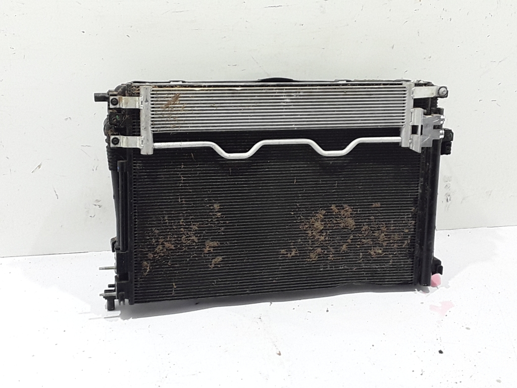 Naudotas Chrysler Pacifica Radiatorių komplektas ir jo detales