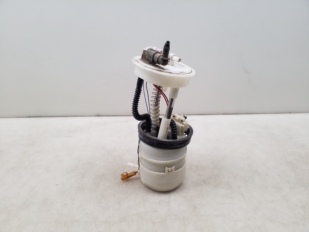 Used NISSAN X-Trail Fuel pump in the tank 17040JG00A