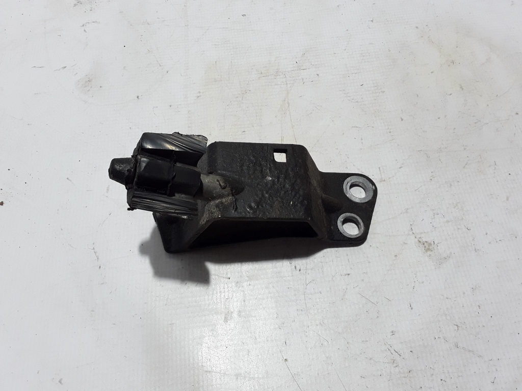 Used Chrysler Pacifica Muffler holder 68250053AA