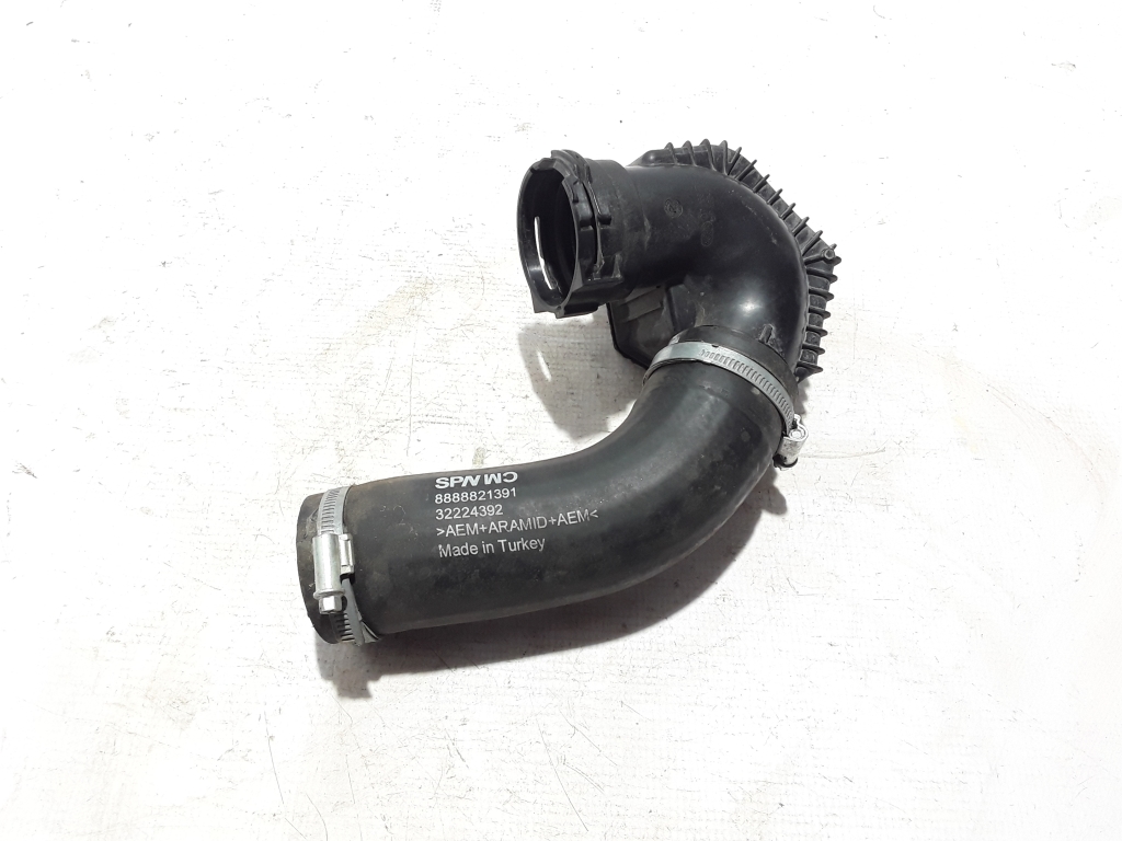 Used VOLVO XC40 Intercooler hose 32224392